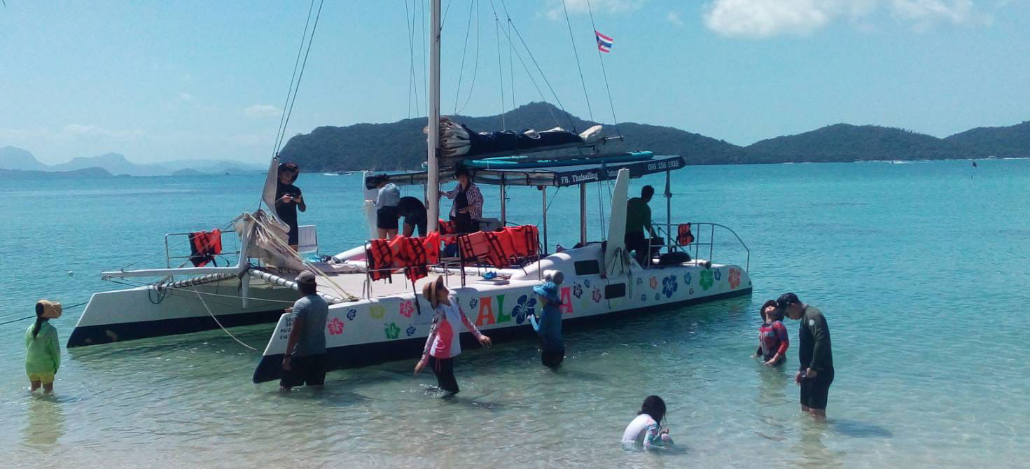 Sailing catamaran "Catamaran Aloha"